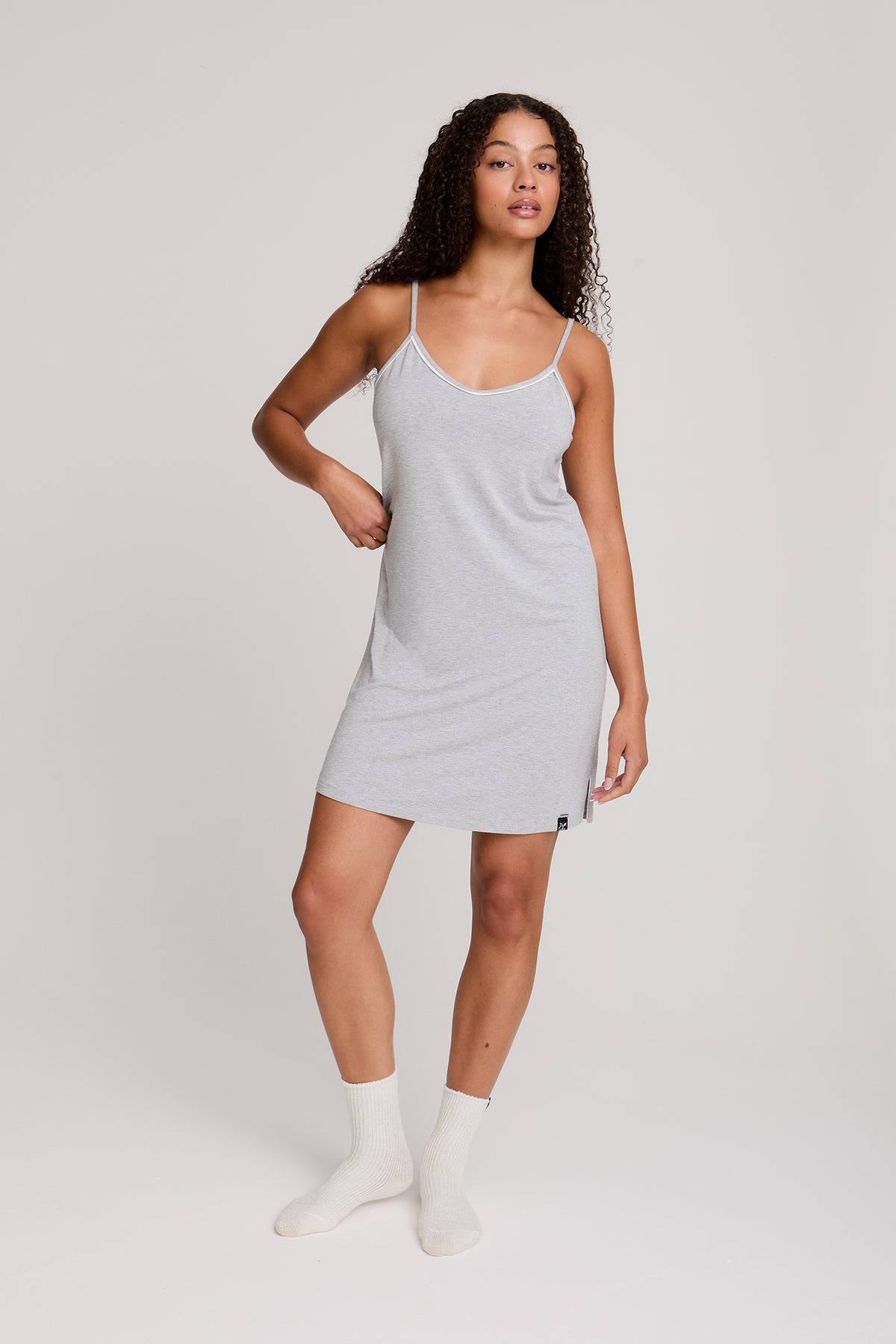 What is a Chemise? Meaning, Style, Fit and Nightdress Differences